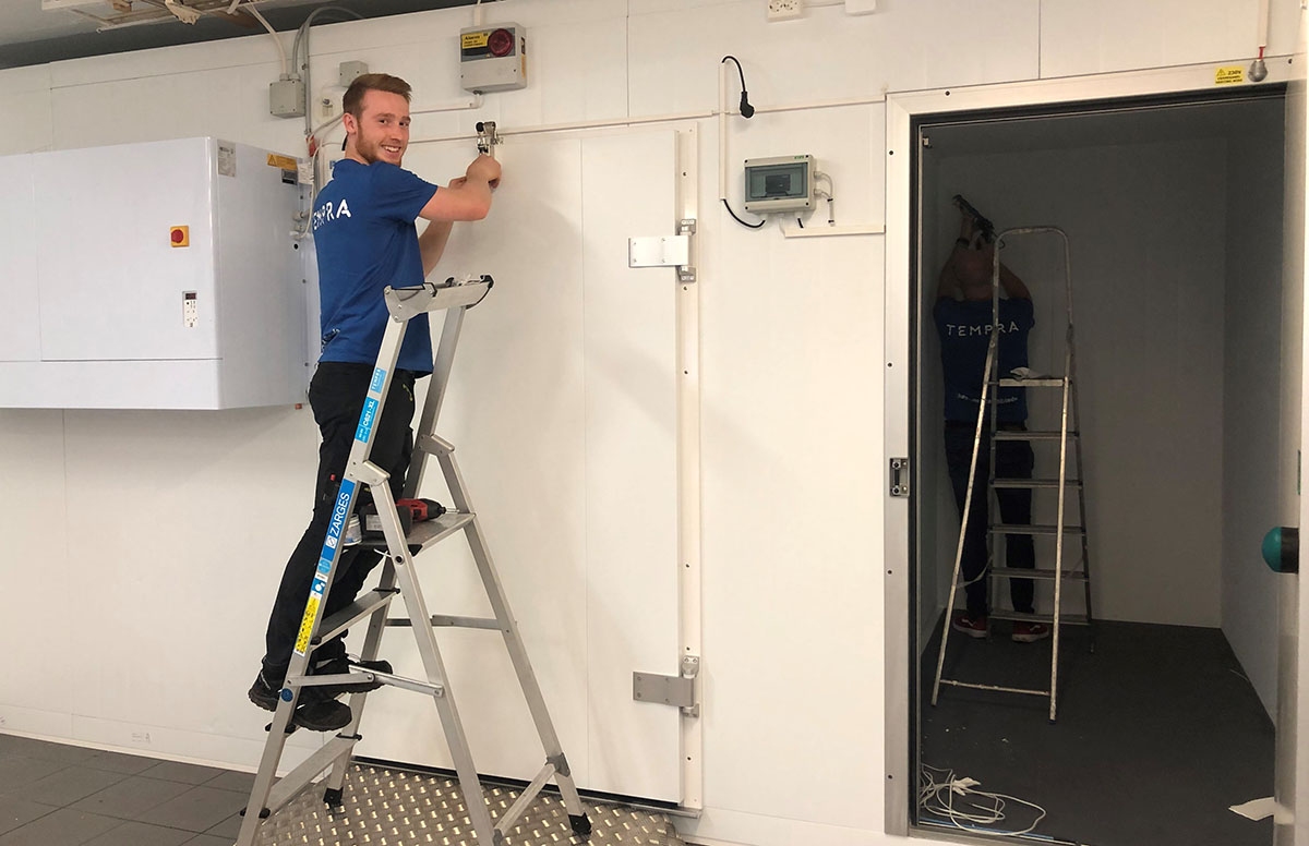 Modulbasert fryserom og kjølerom til lokal isprodusent